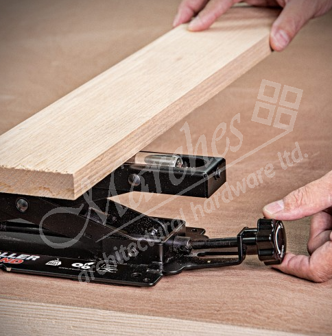 Adjustable Benchtop Roller Stand - Routing Accesories - Trend Products ...