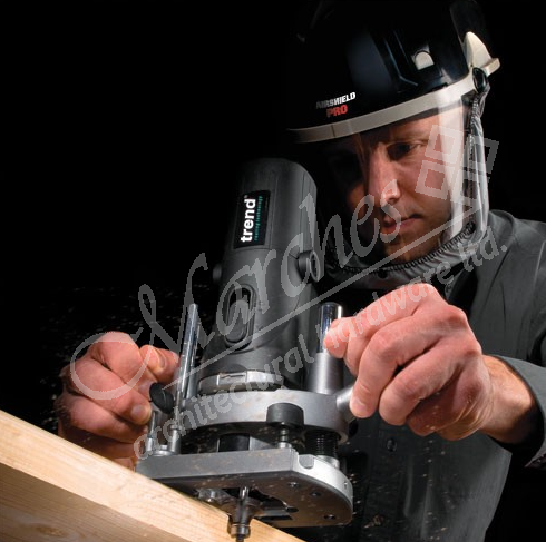 T4EK - 850W 1/4" variable speed router 230V c/w kitbox - Trend Products ...