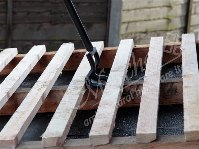 Demolition & Lifting Bar - Digging Bars & Large Crowbars - Crow Pry ...