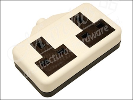 White Rubber Trailing Socket 2 Gang RTS2GW - 240 Volt Plugs & Sockets ...